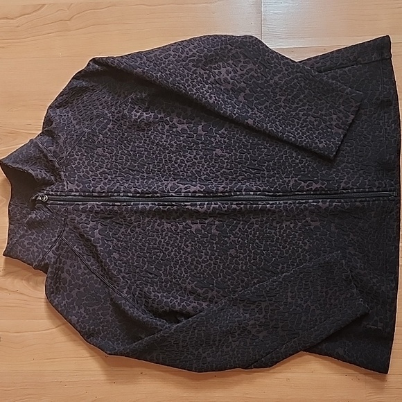 Lucy | Tops | Lucy Activewear Animal Print Long Sleeve Zip Up | Poshmark